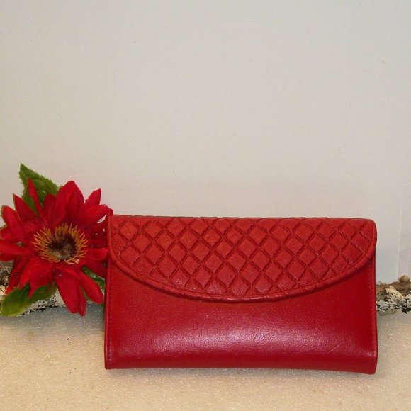 John Weitz | Bags | John Weitz Vintage Red Leather Trifold Wallet 7 X4 ...